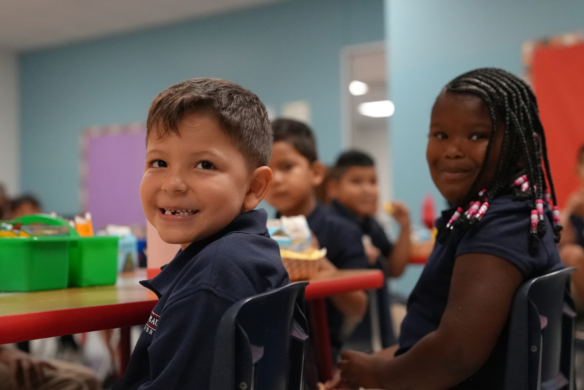 Resumen de la primera semana de clases: ¡Un regreso alegre para miles ...